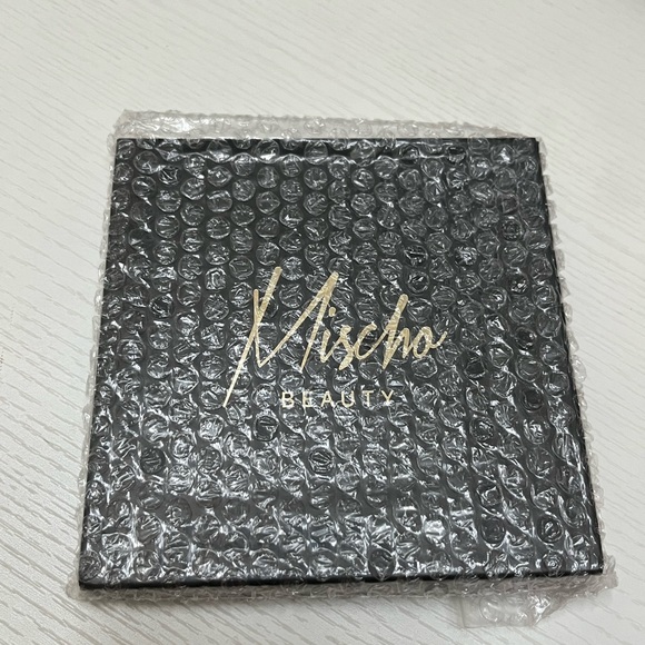 Mischo Beauty | Makeup | Mischo Beauty Limited Edition Blush Palette ...